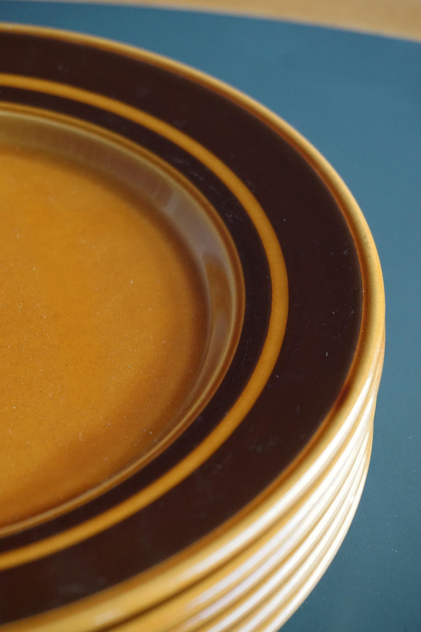 Royal Alma Dinner Plates – Angelucci 20th Century