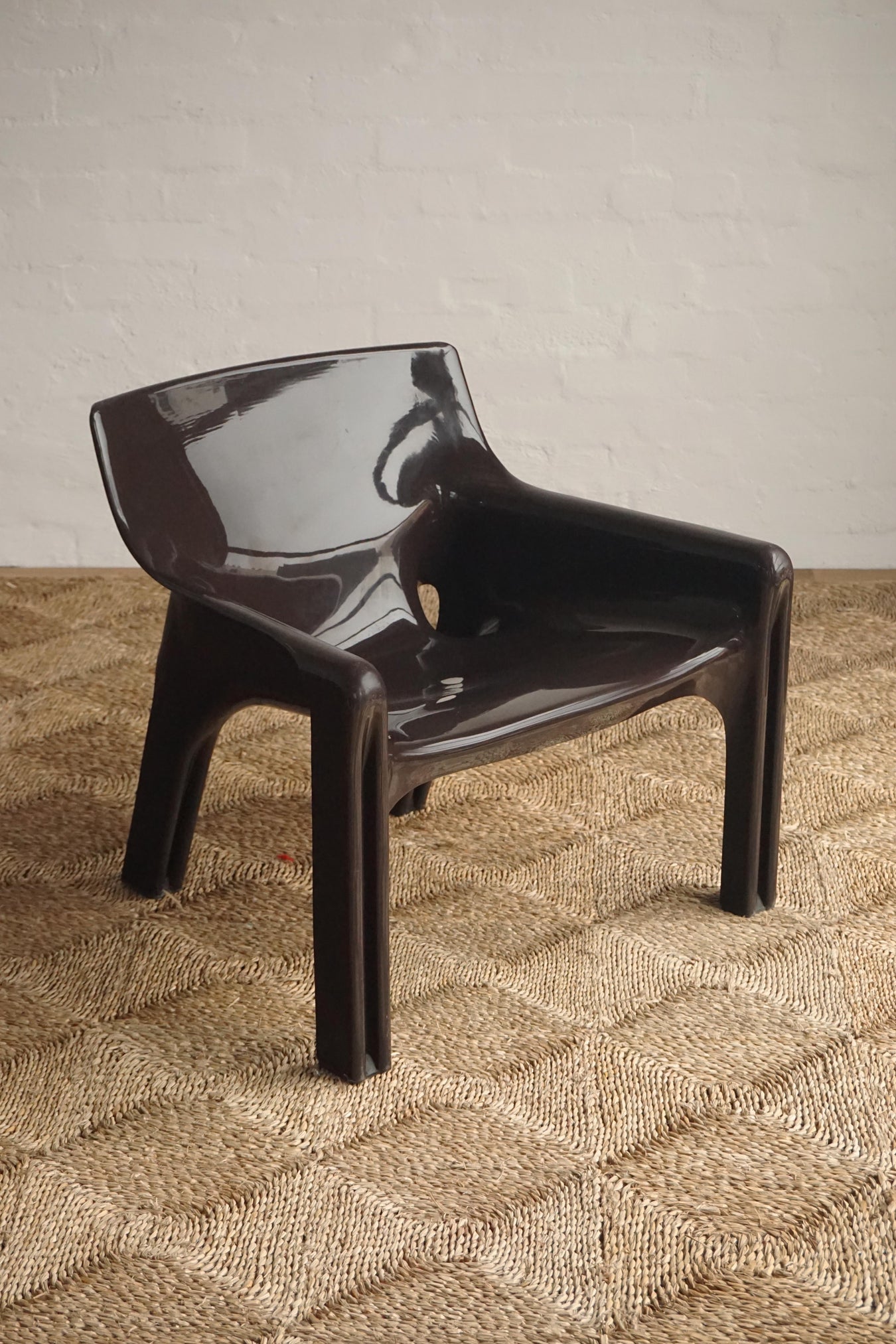 Lounge Chairs – Angelucci 20th Century